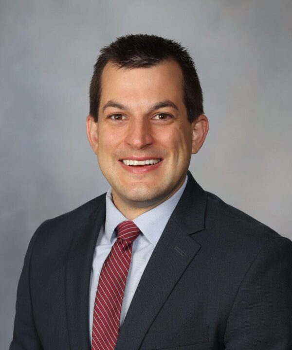 Mayo Clinic Alumni Association | Brendan Wanta, M.D., receives award ...