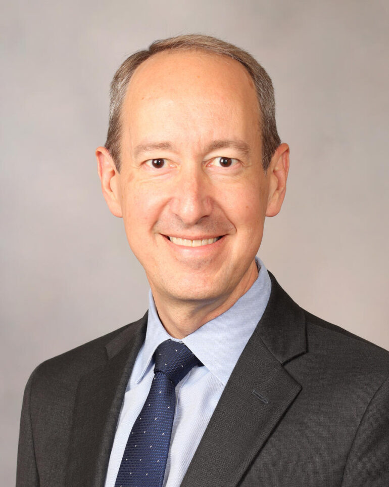 Mayo Clinic Alumni Association | Lyell Jones Jr., M.D. - Mayo Clinic ...